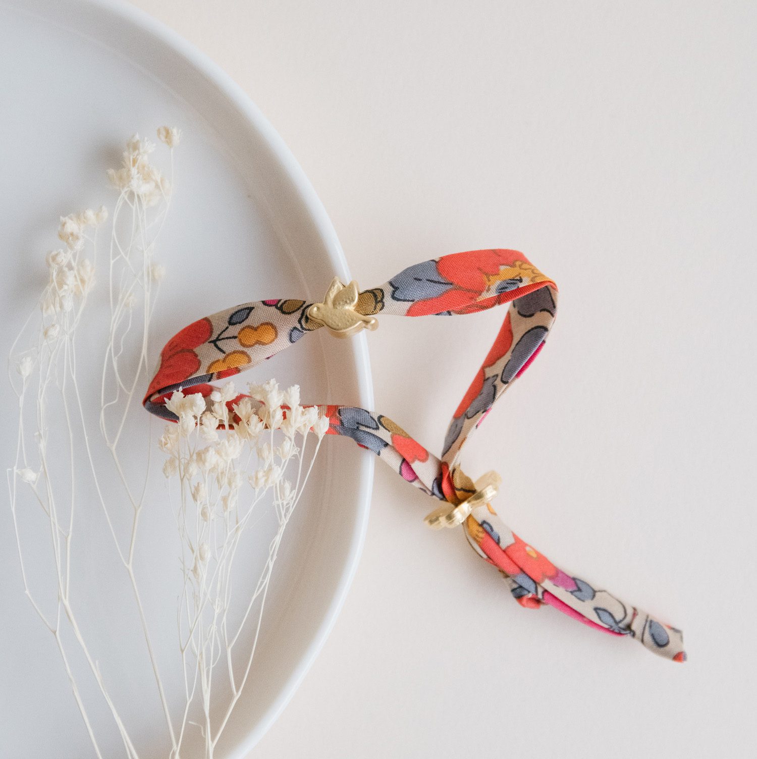 Bracelet ruban – Oiseau Pink ⸱ Plesiree | Songes